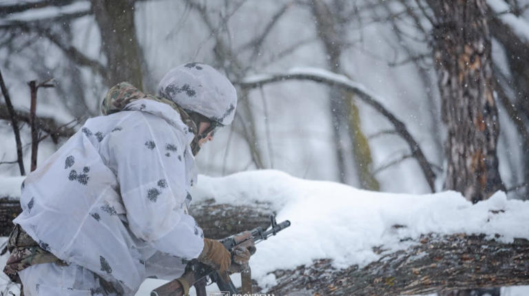 Ukrainian defenders stop 45 Russian attacks on Pokrovsk and Huliaipole ...