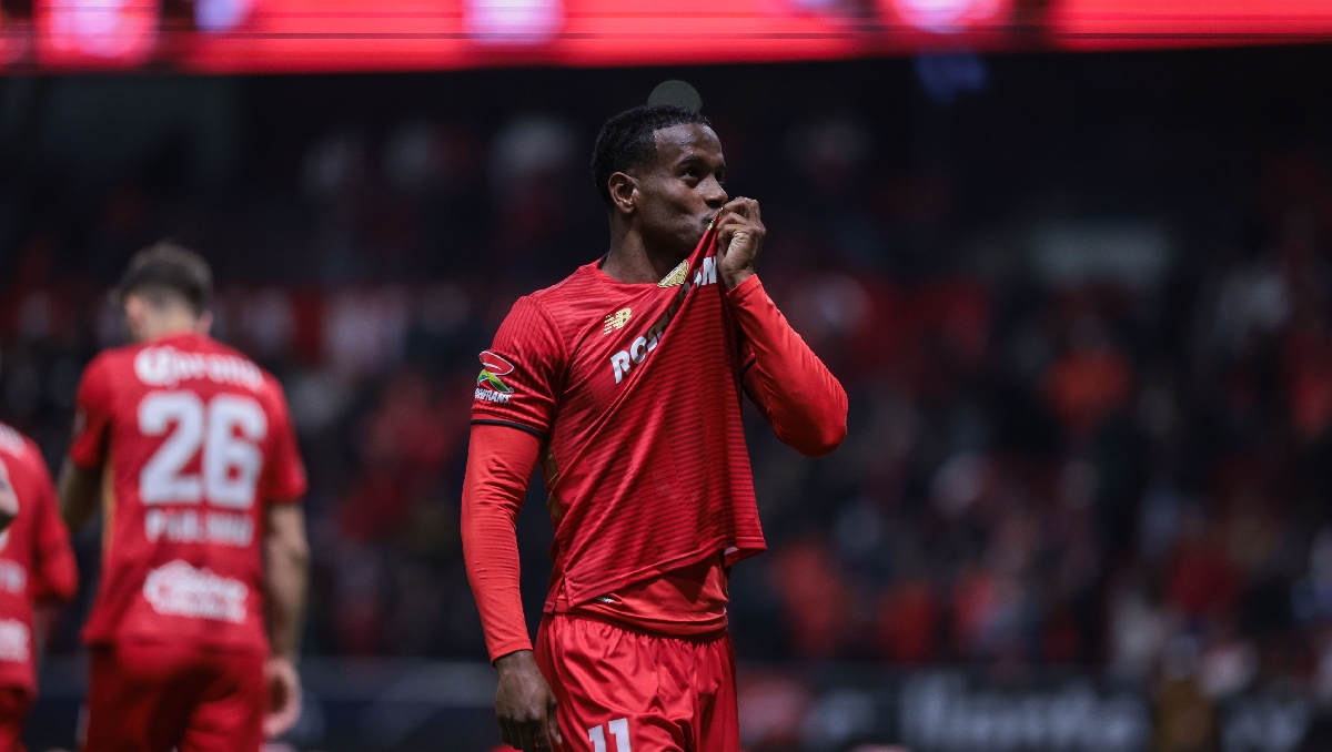 Toluca despierta y logra dar la vuelta para vencer al Santos Laguna