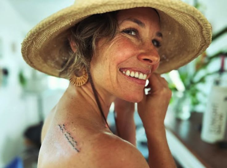 Evangeline Lilly reveals brain damage after fainting and hitting head ...