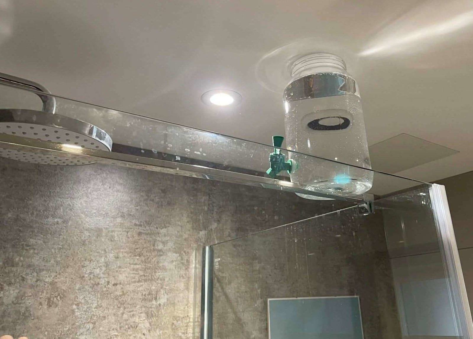 Tunbridge Wells water outage continues as residents collect rainwater ...