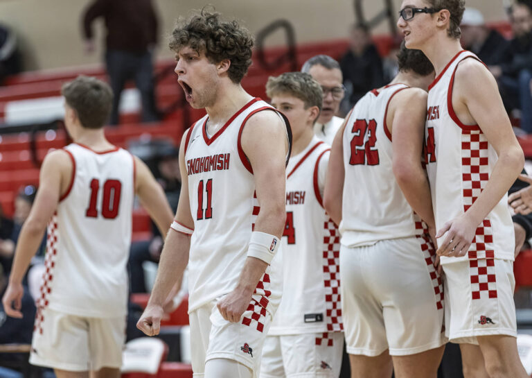 Snohomish boys knock off Monroe for key league win