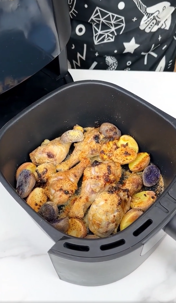 Air-fried garlic parmesan wings everyone will love
