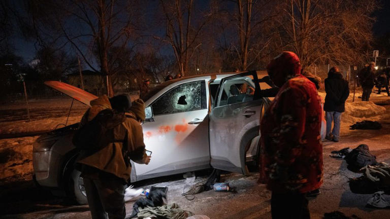 Federal agent shoots a man officials say assaulted an officer, sparking ...