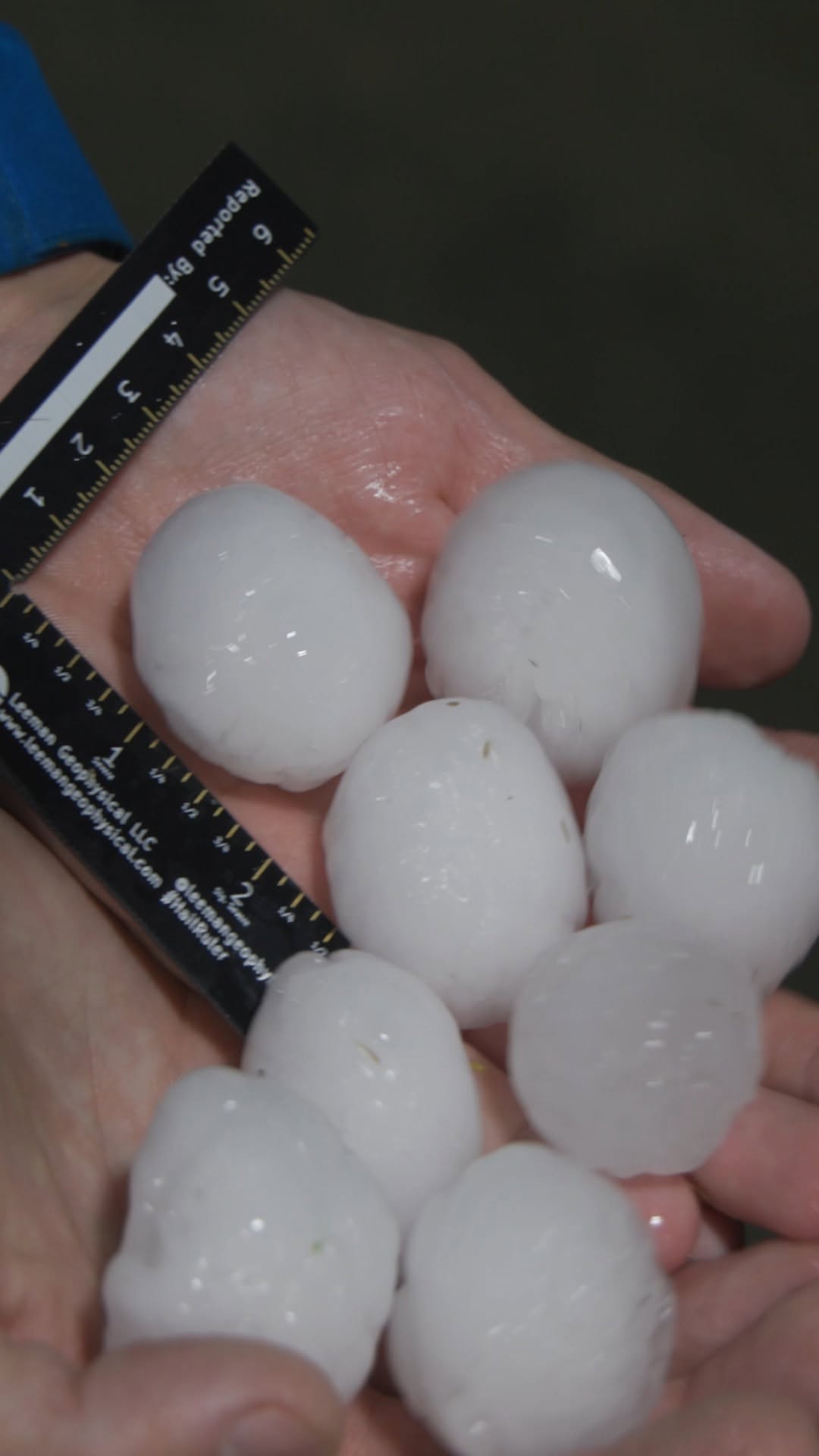 Intense supercell storm producing large hail and outflow