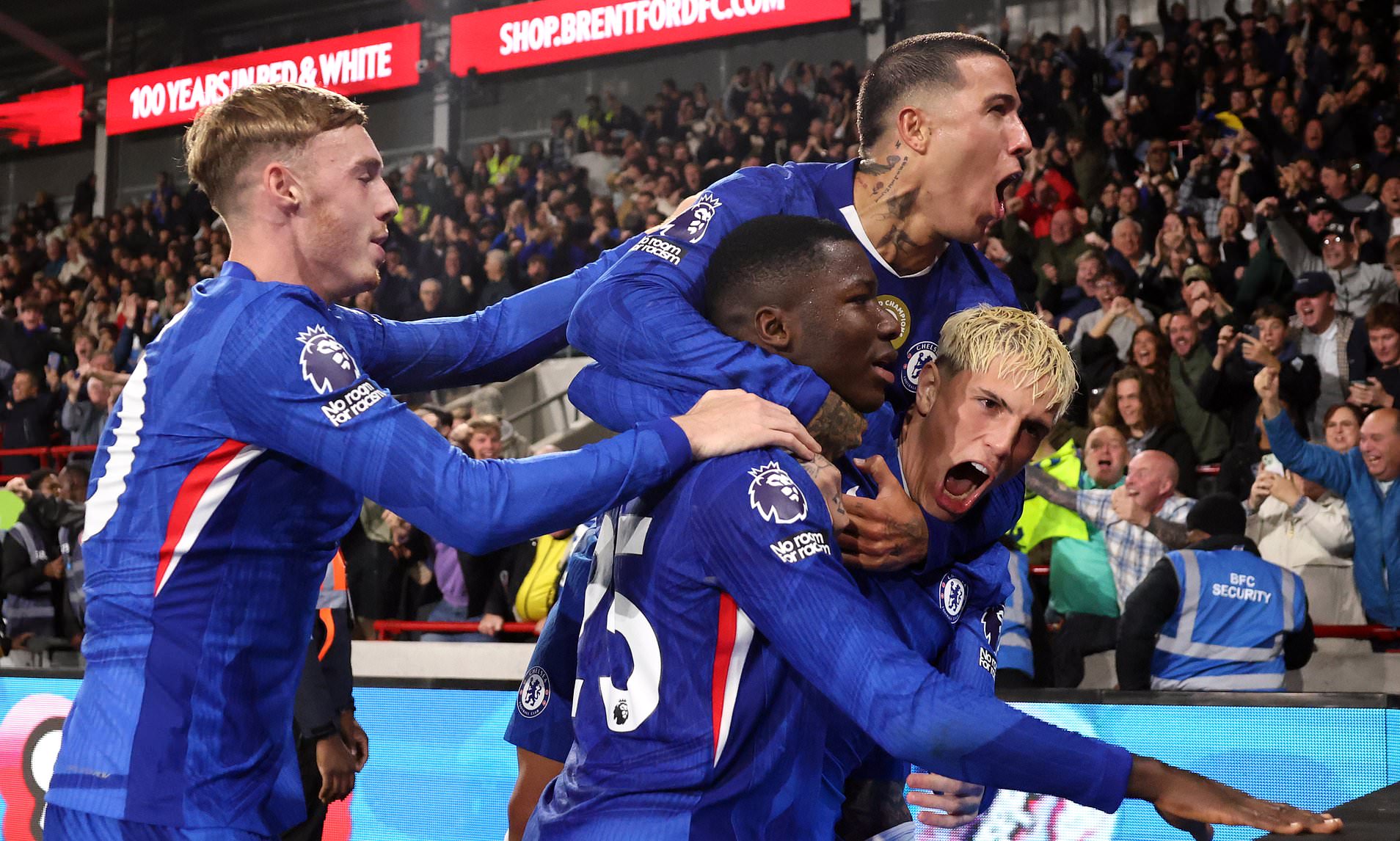 PSG target £107m Chelsea star unsettled by Enzo Maresca's exit