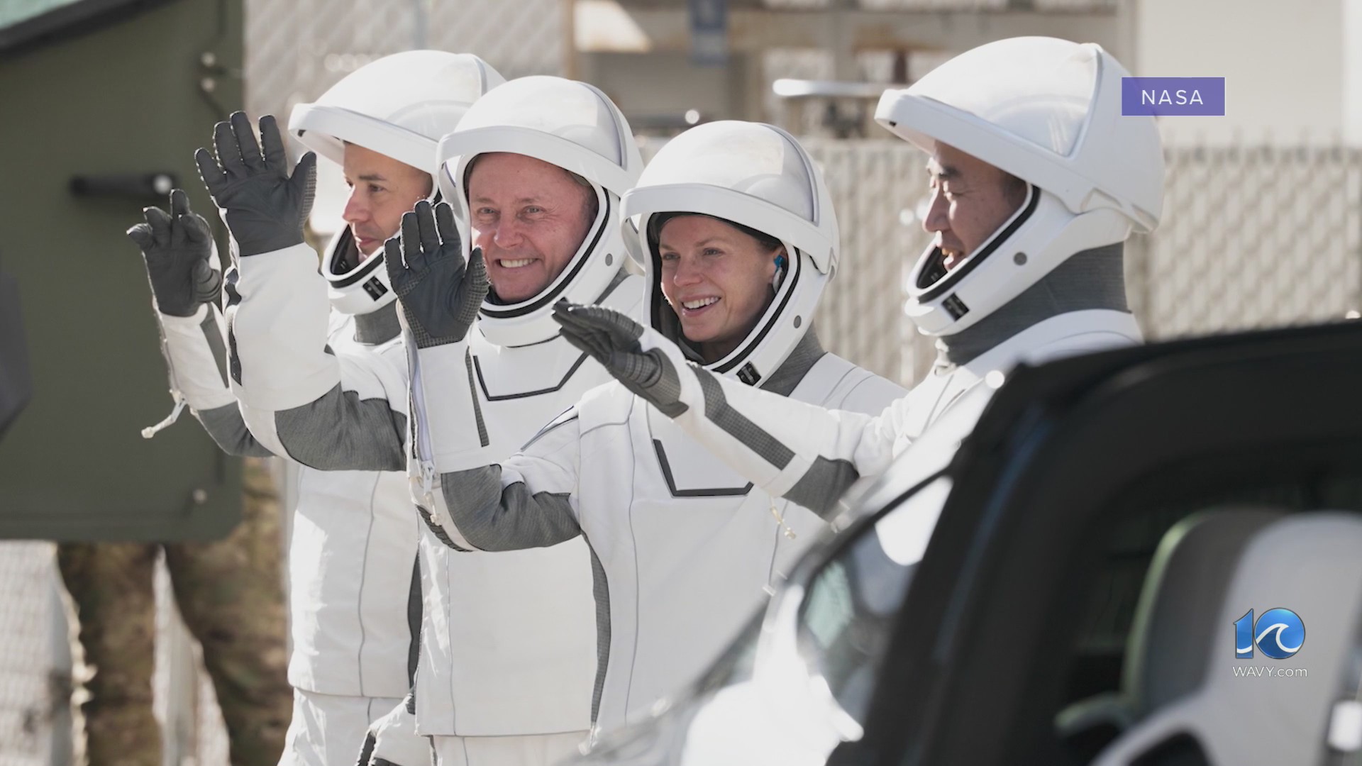 NASA sends 4 astronauts back to Earth