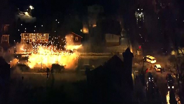 Protesters and authorities clash again in Minneapolis after reports of ...