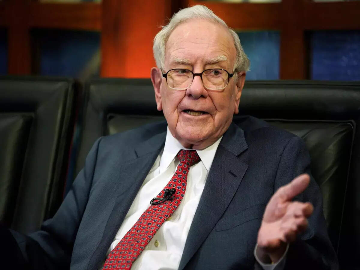 Quote of the day by Warren Buffett: 'We simply attempt to be fearful ...
