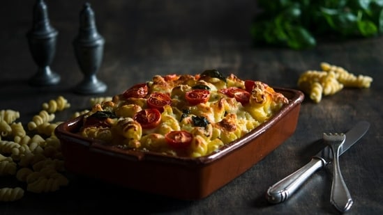 Fat loss coach shares nutritious 30-minute dinner casserole recipe ...