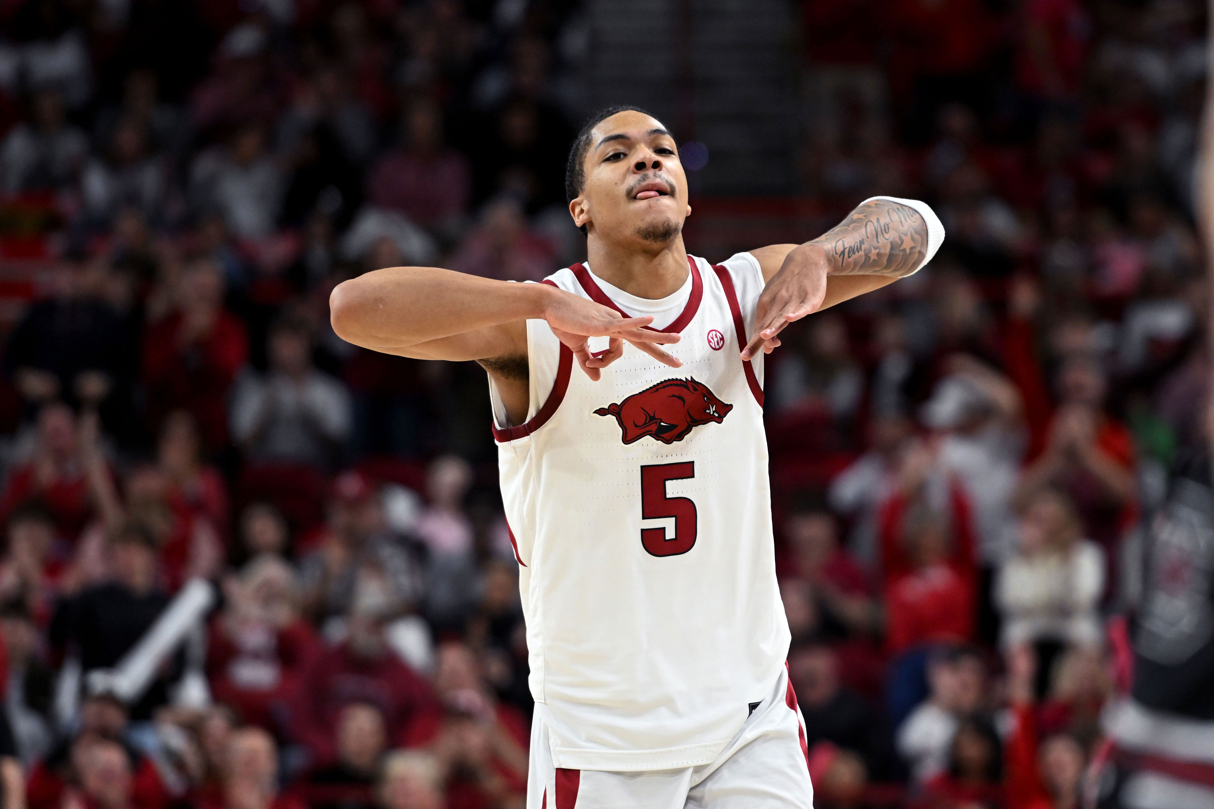 No. 17 Arkansas romps to 108-74 blowout against South Carolina