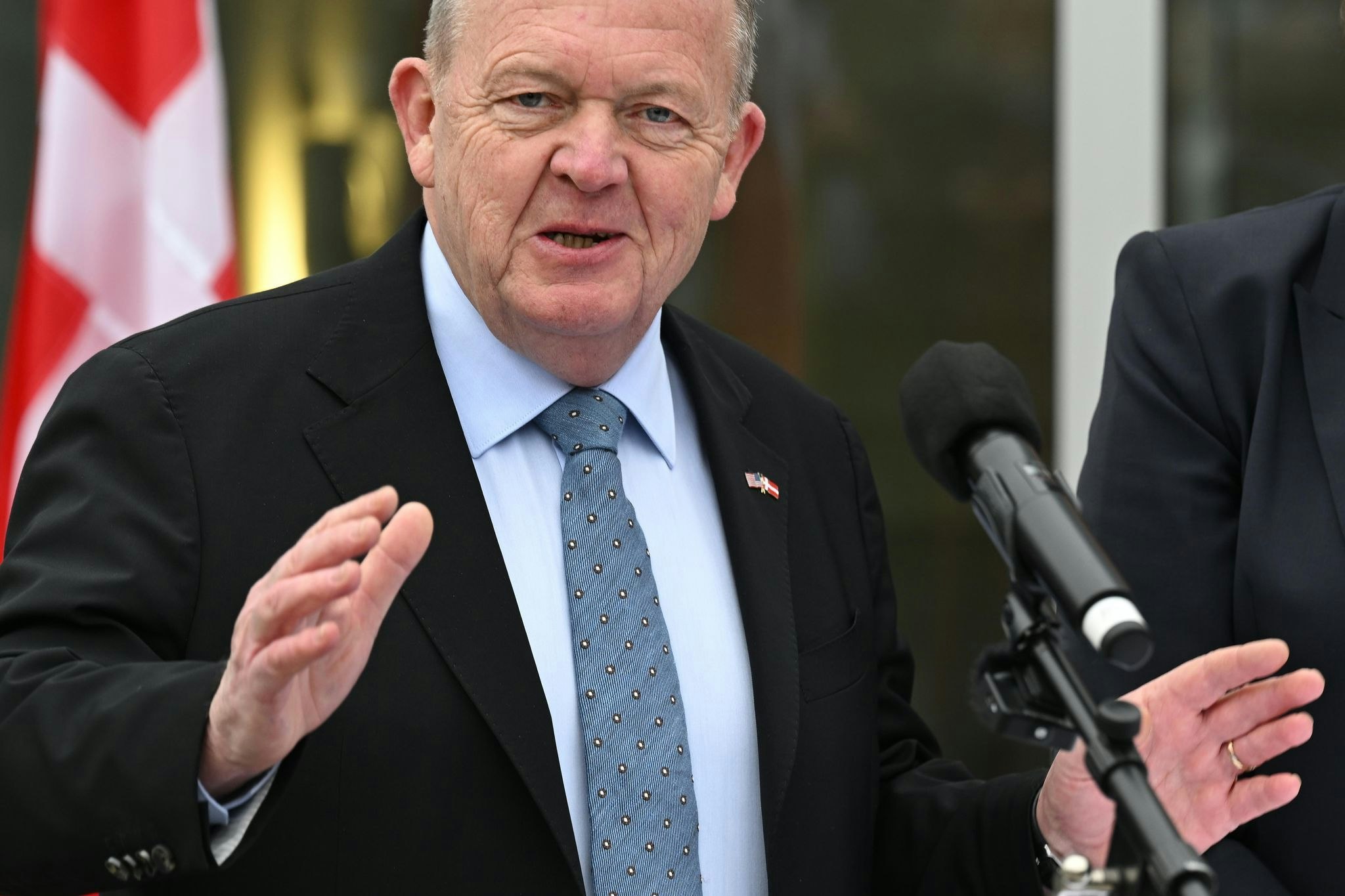 Konflikt um Arktisinsel: Bundeswehr fliegt nach Grönland - wie reagiert ...