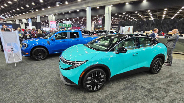 Ford Maverick Lobo, Dodge Charger, Hyundai Palisade are North America's ...