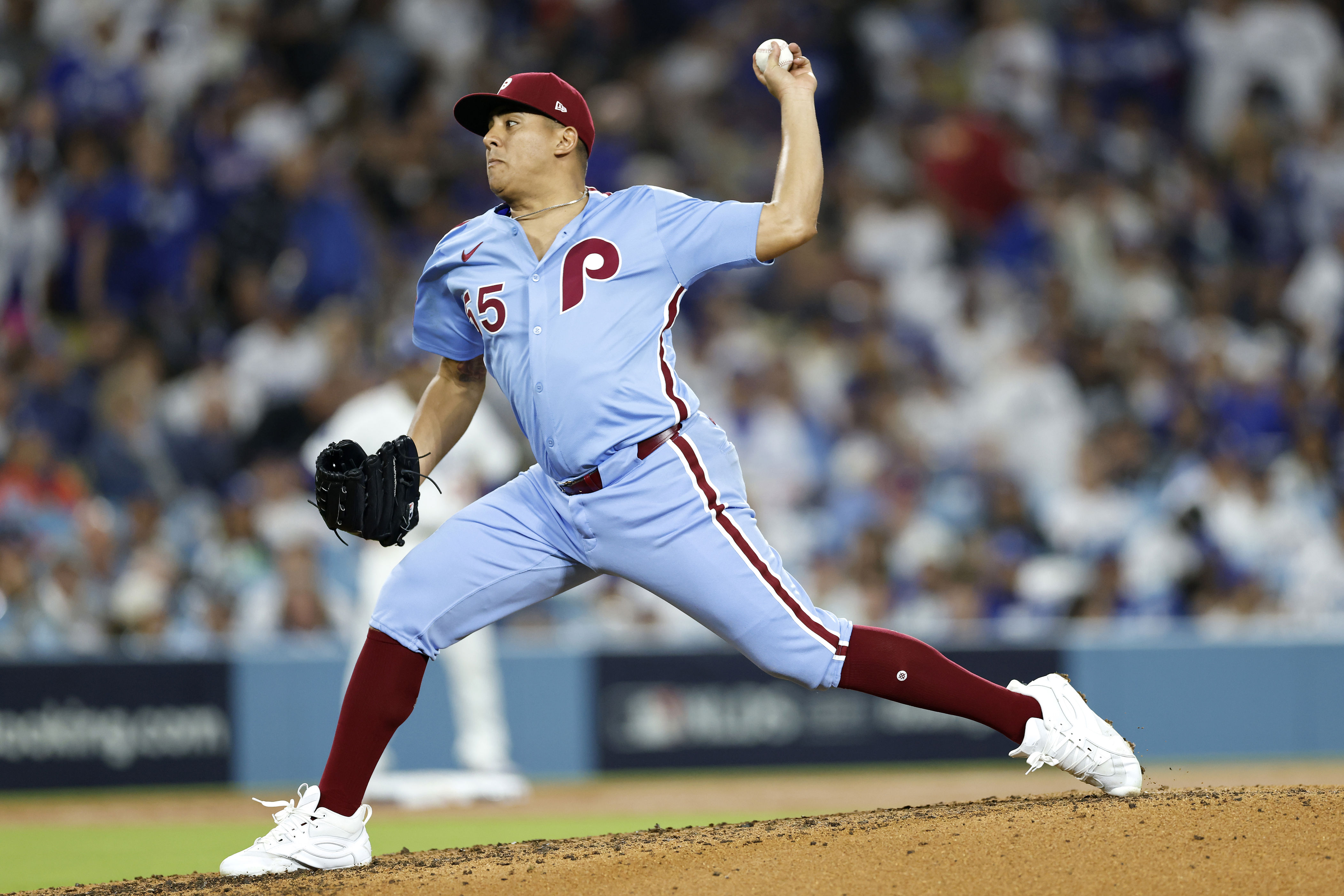 Yankees news: Suarez signs with Red Sox