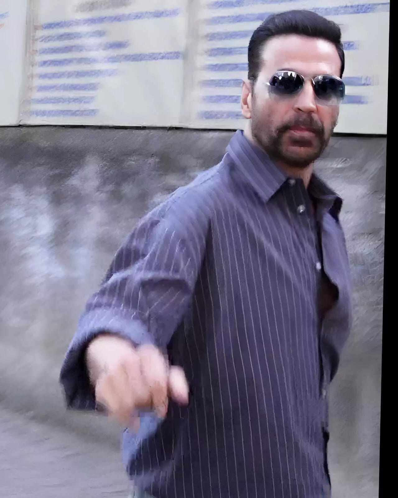 BMC Elections 2026: Akshay Kumar and wife Twinkle Khanna cast their ...