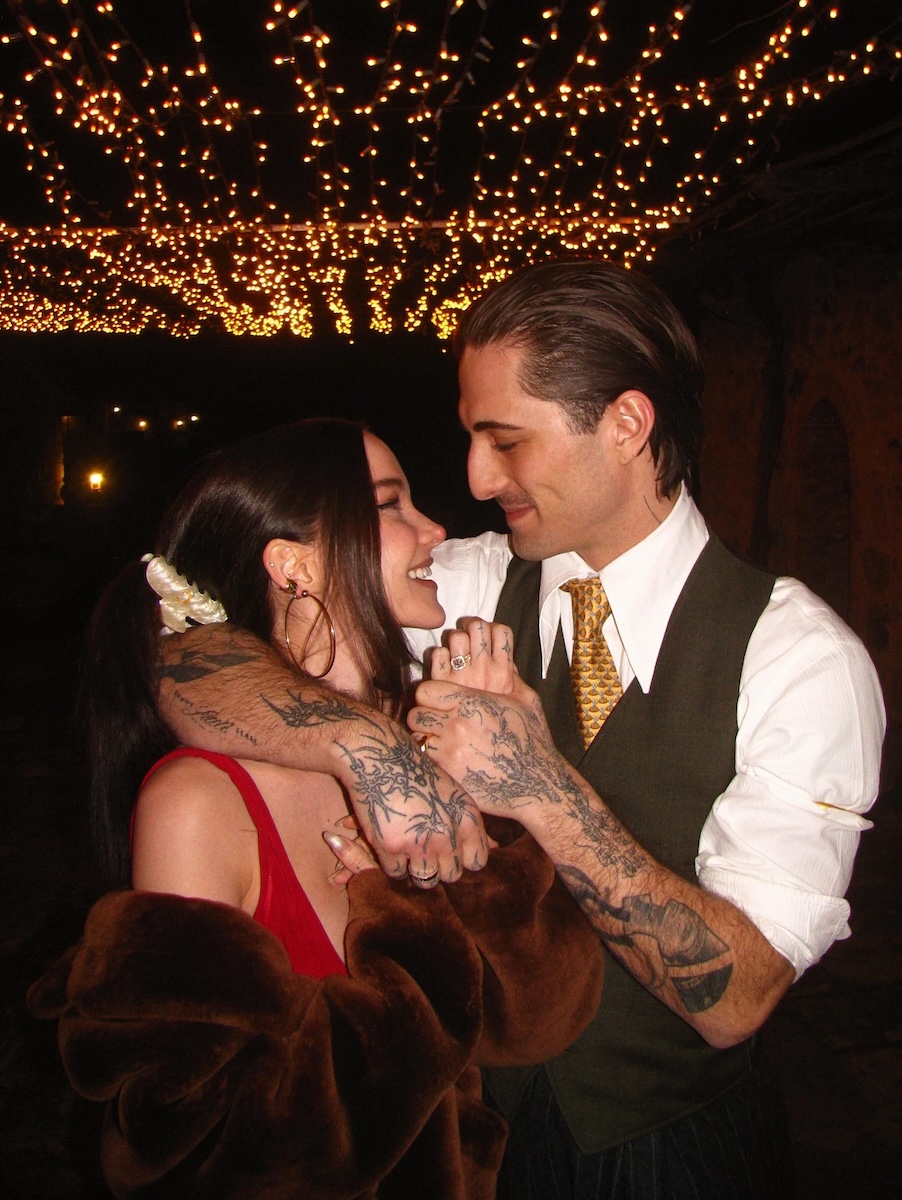 Dove Cameron compie 30 anni: i segreti di bellezza prima delle nozze ...