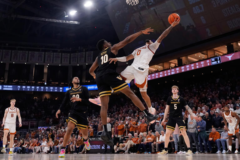 Texas hands No. 10 Vanderbilt its first loss of the season with a ...