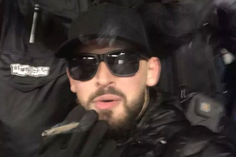 Edinburgh 'gangland war' boss Ross McGill has summit with mobster to ...