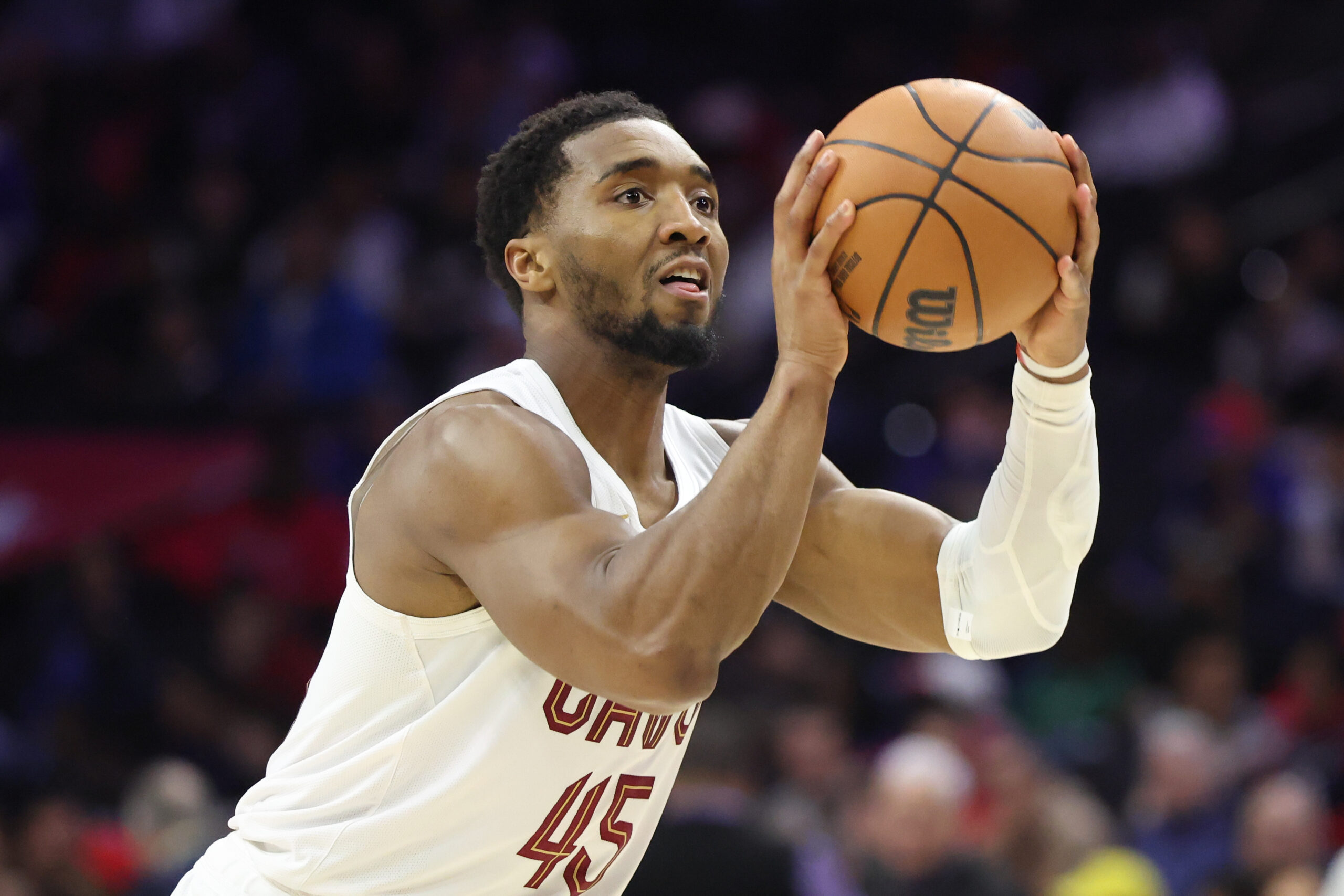 Donovan Mitchell scores 35 as Cavaliers dispose of 76ers; Darius ...