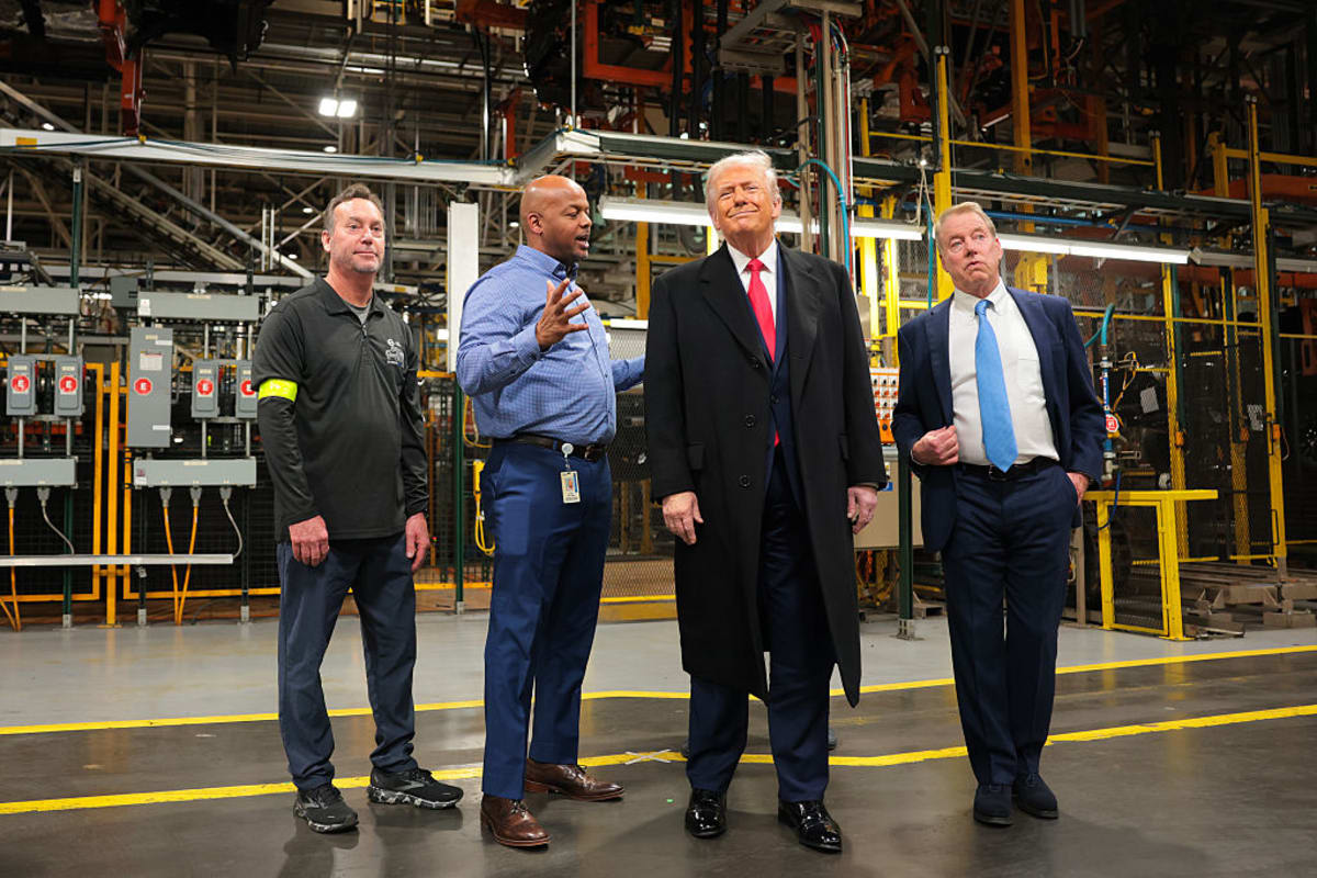 Trump says it's good Ford can't hire enough workers — says 'robots are ...