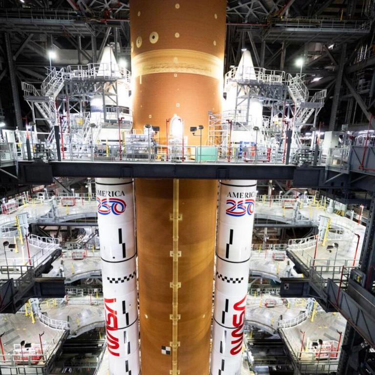 Artemis II al lancio, l'uomo torna a guardare la Luna da vicino