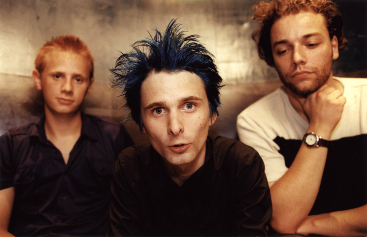 2000s band cancels highly anticipated shows over 'unforeseen circumstances'