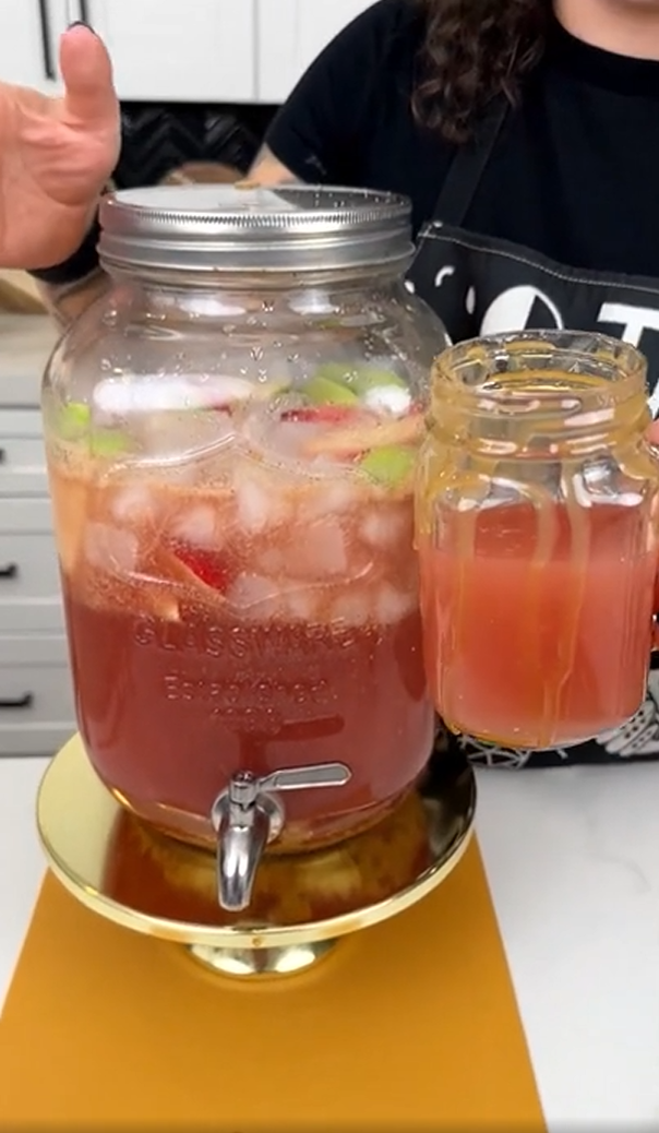 Homemade apple beverage with fresh Washington style taste