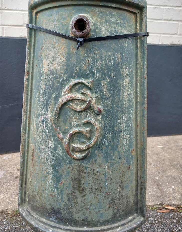 Canterbury pensioner threatens to chain himself to historic lamppost if ...