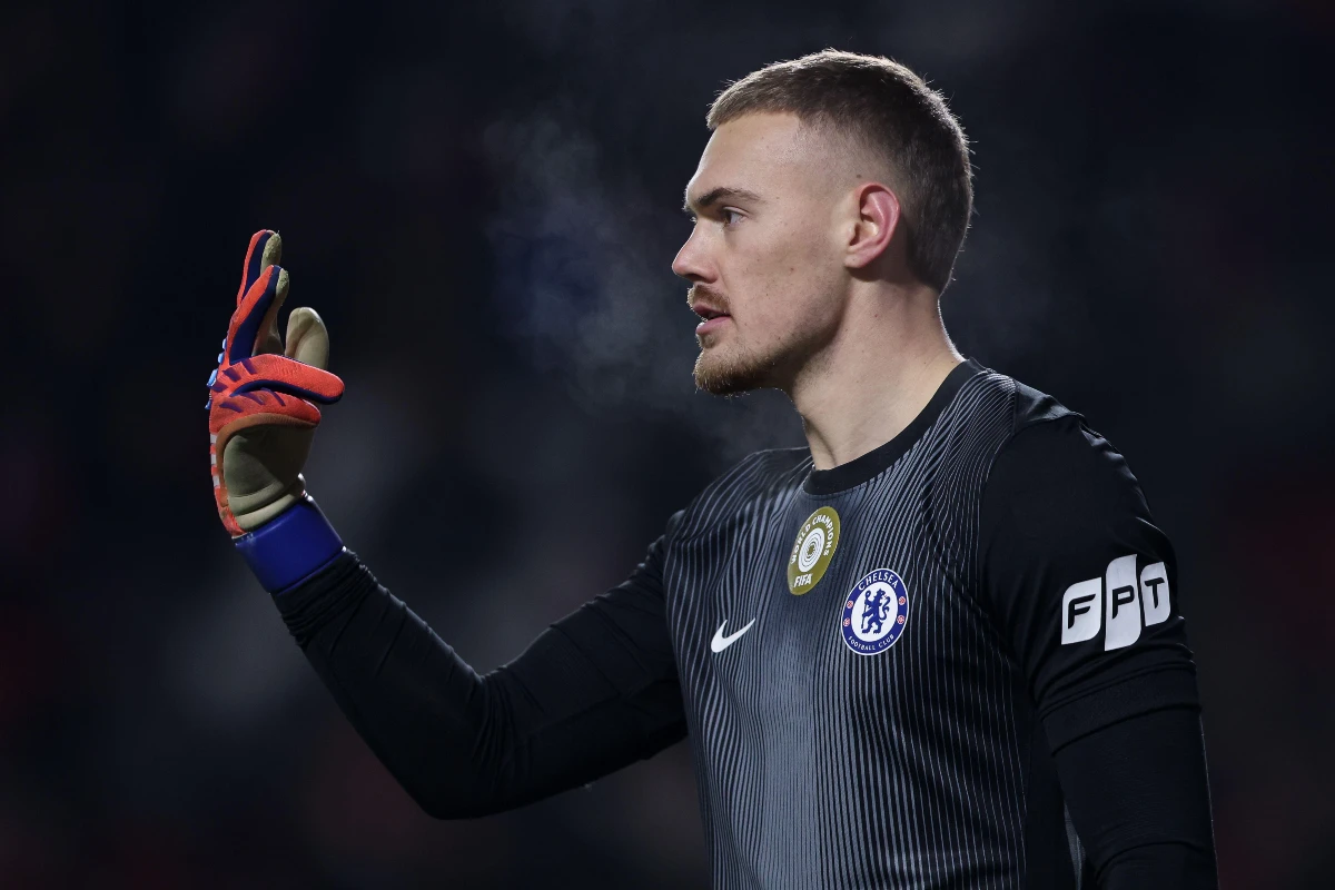 Chelsea : Un club se positionne pour recruter Filip Jorgensen