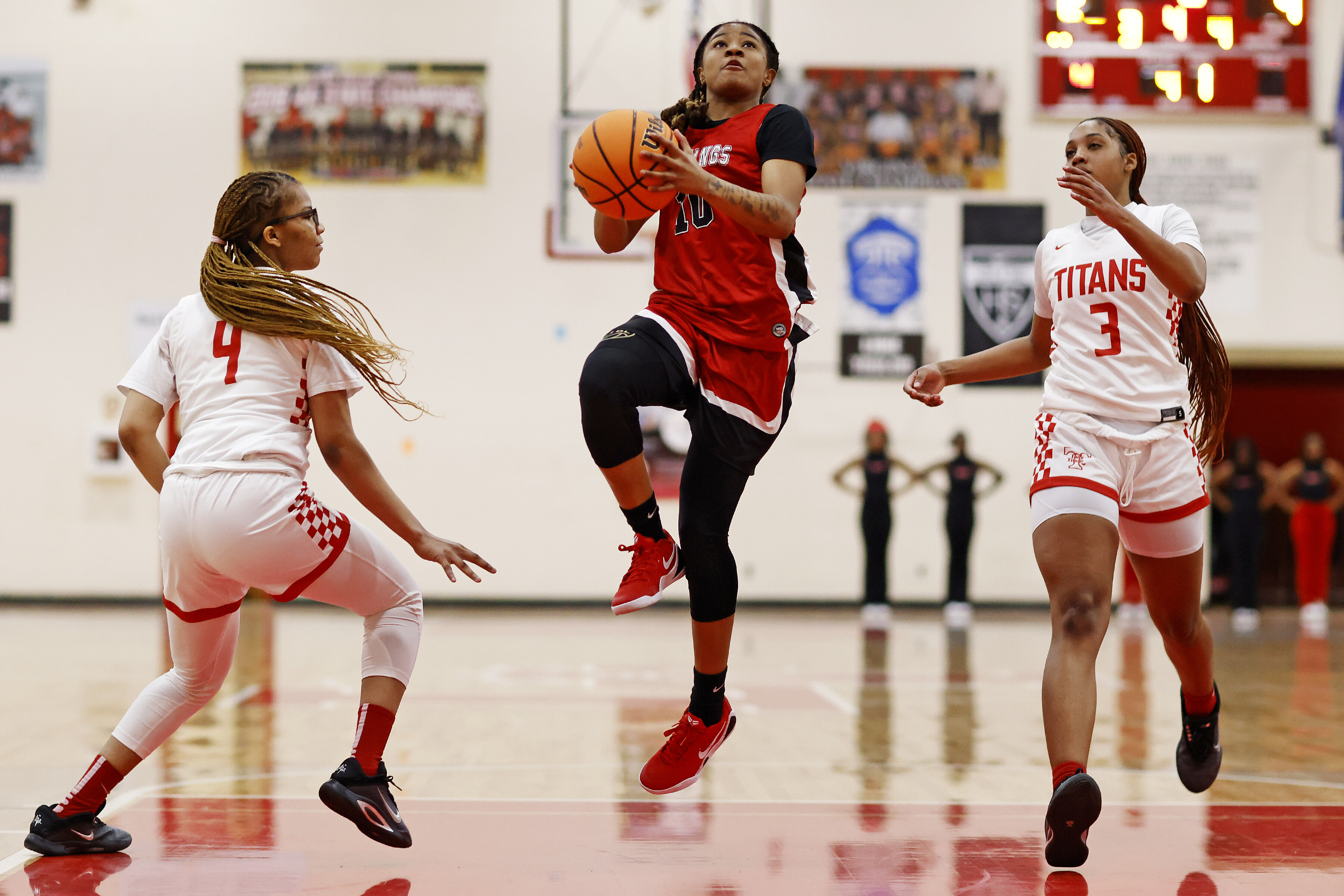 High school scoreboard: No. 1 Grassfield maintains undefeated wrestling ...