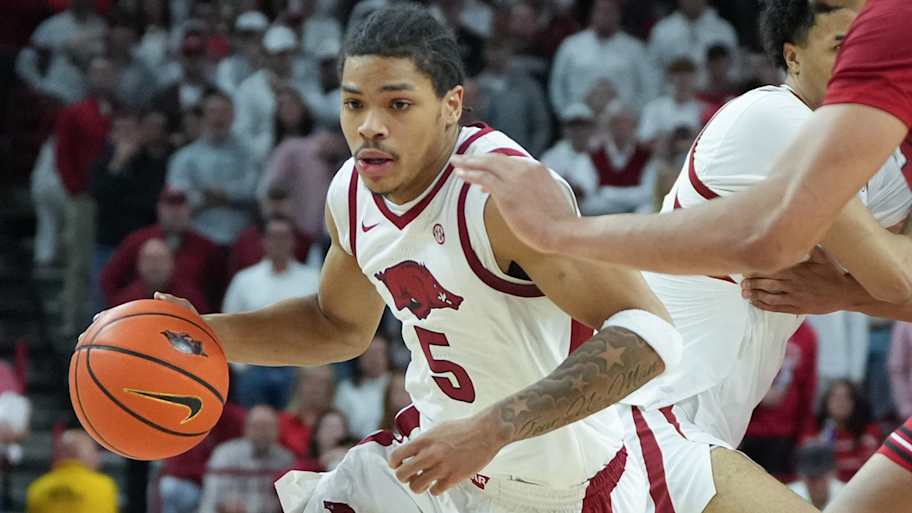 Calipari’s battle against noise: Why Arkansas Razorbacks keep winning
