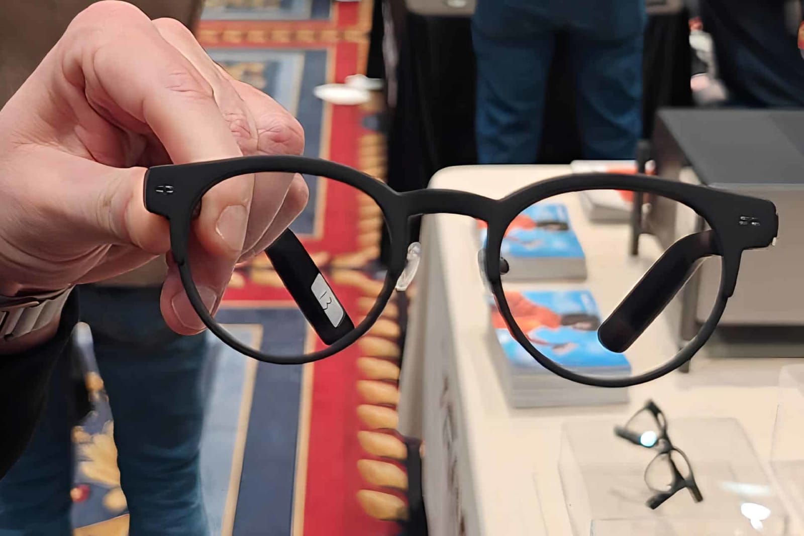 XGIMI dévoile les MemoMind, des lunettes connectées qui vont faire de l ...