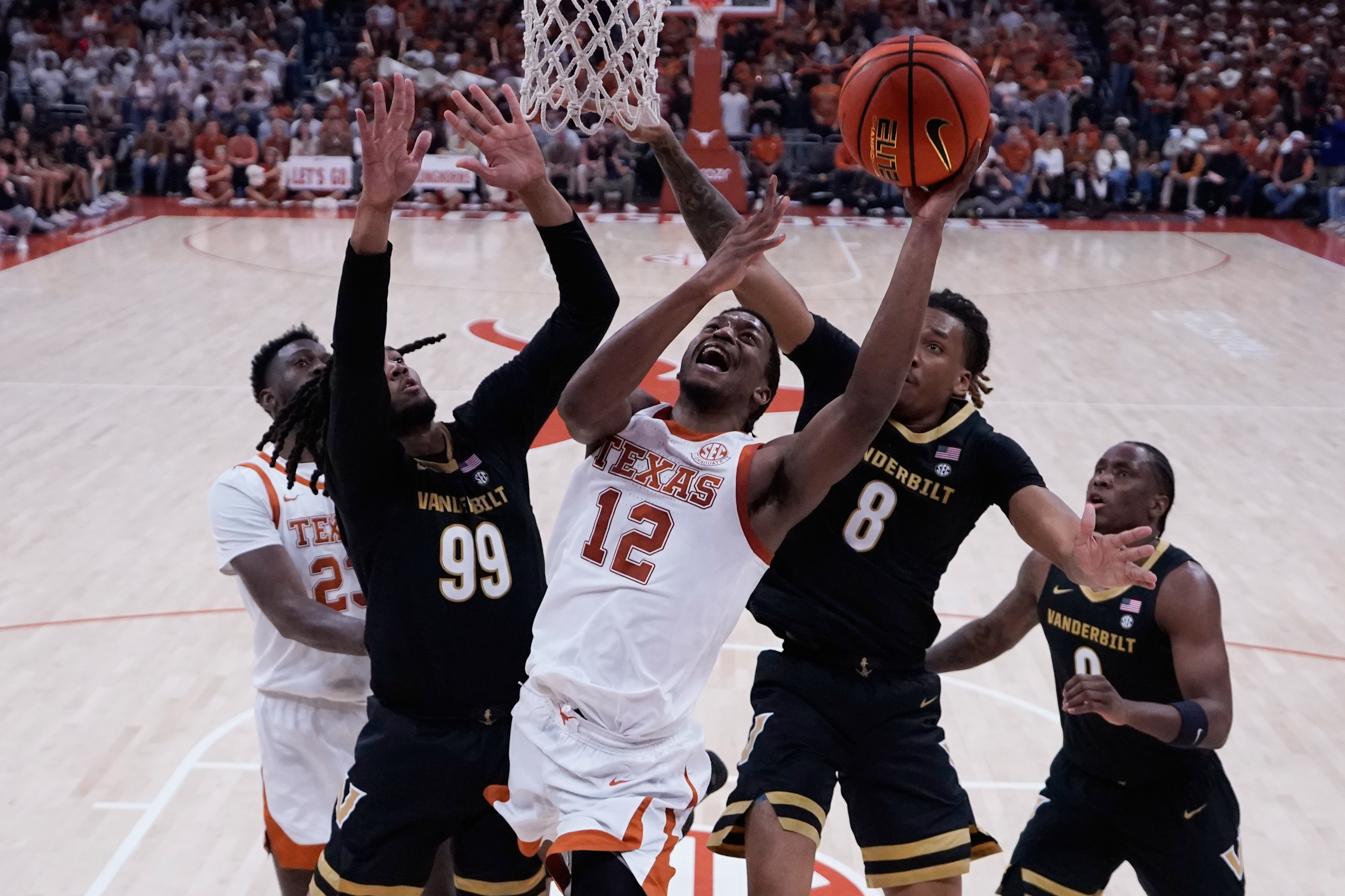 Texas hands No. 10 Vanderbilt its first loss of the season with a ...