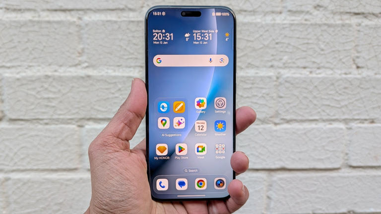 I got my hands on the Honor Magic8 Pro, and it's one of the most ...