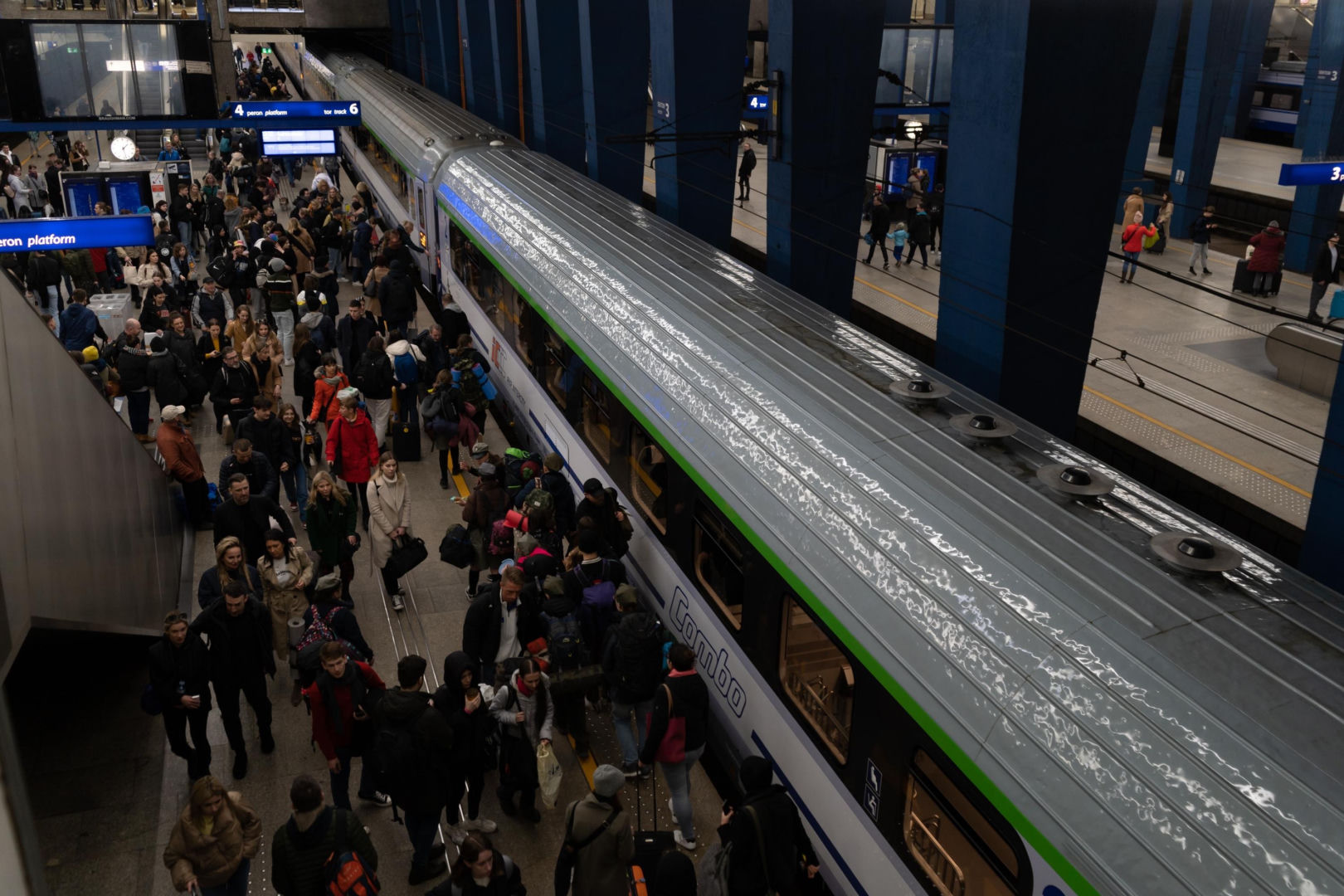 Totalny paraliż na kolei. Pociągi nie kursują, składy odwołane i ...