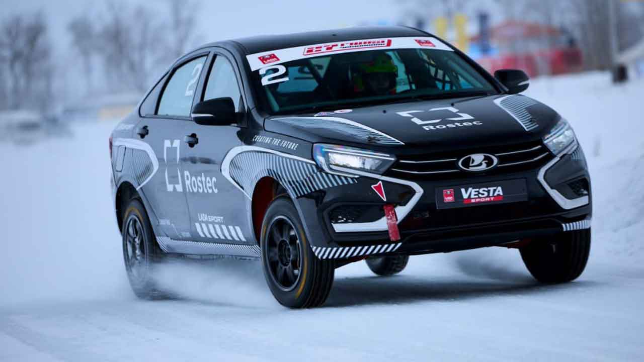 AVTOVAZ, Champions Race 2026'da LADA Iskra Sport ile buz pistinde yarış ...