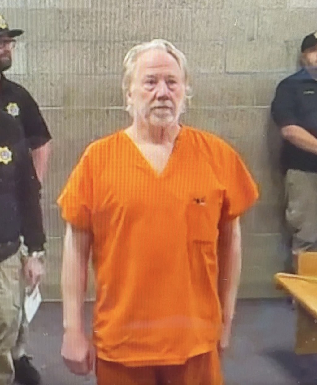 Timothy Busfield dropped by talent agency as he makes first court ...