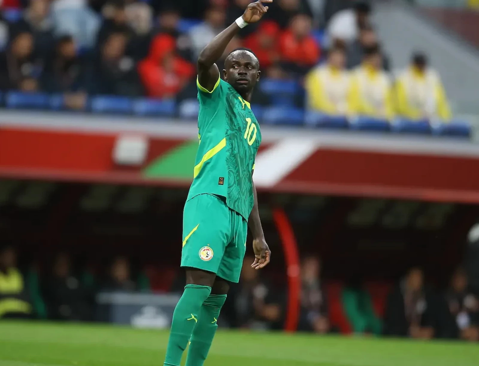 Sadio Mane consoles Mo Salah as Senegal sink Egypt to reach AFCON final