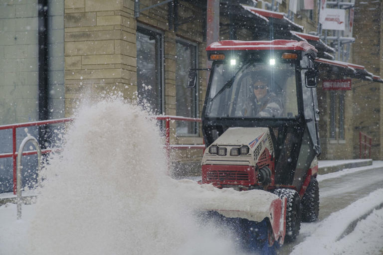 Winter storm warning as 30 inches of snow to hit — "whiteout conditions"