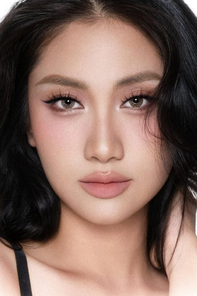 5 inspirasi eye makeup untuk office look, fresh dan elegan