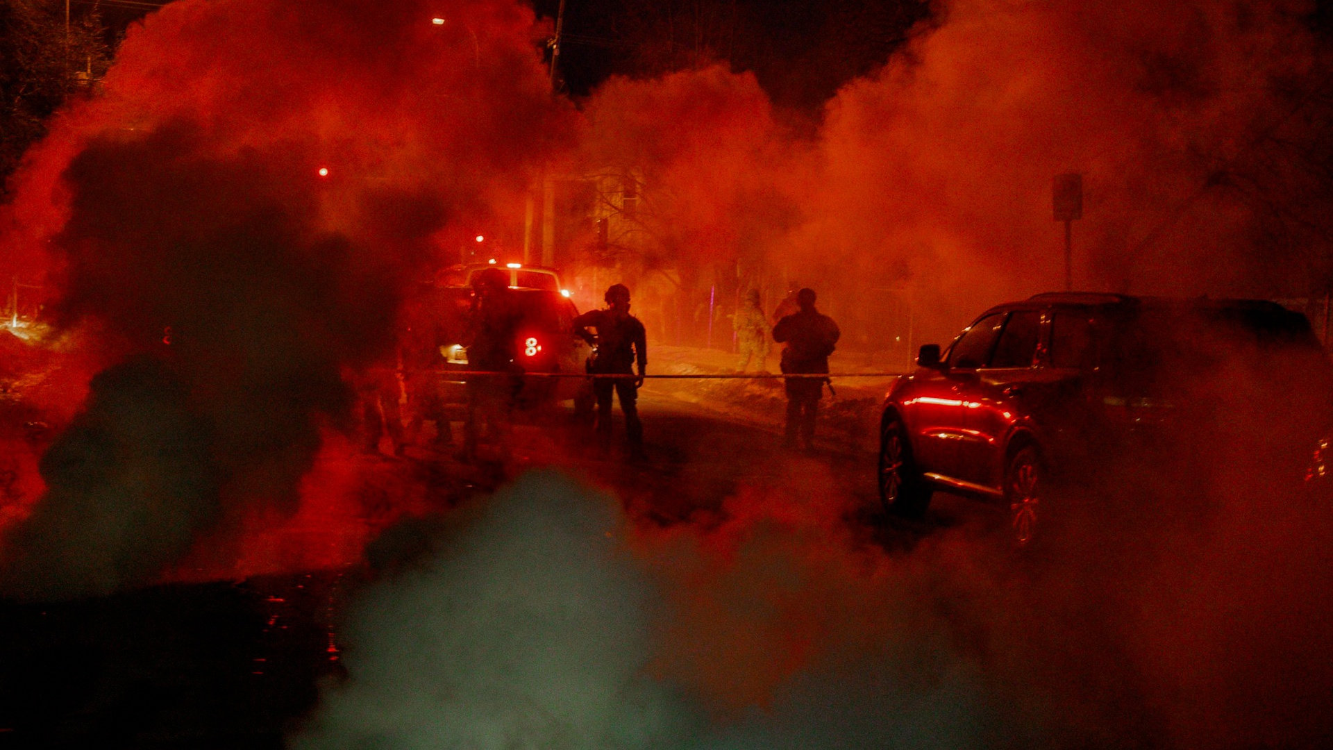 Federal agent shoots Venezuela immigrant in Minneapolis amid protests