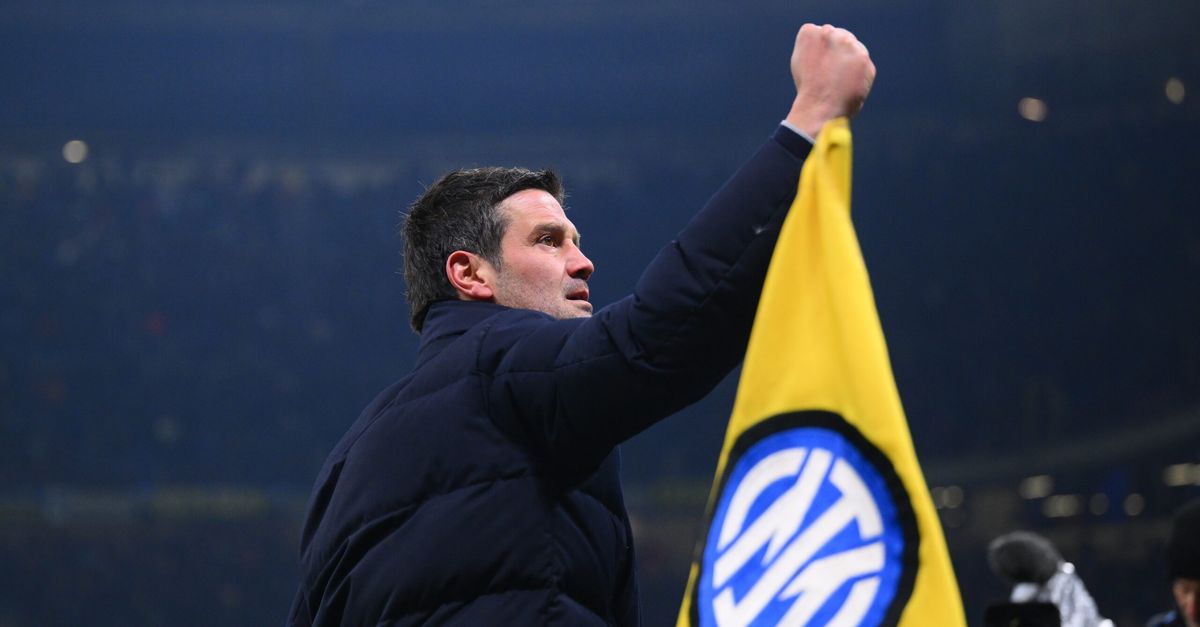 Inter, gioia Chivu: la corsa con Kolarov al gol di Pio. Doppia ...