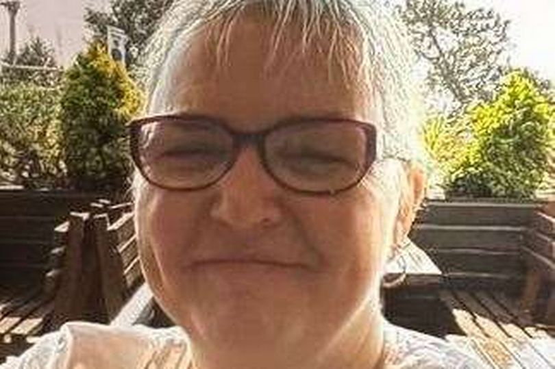 'I thought three symptoms were just menopause but it was cancer'