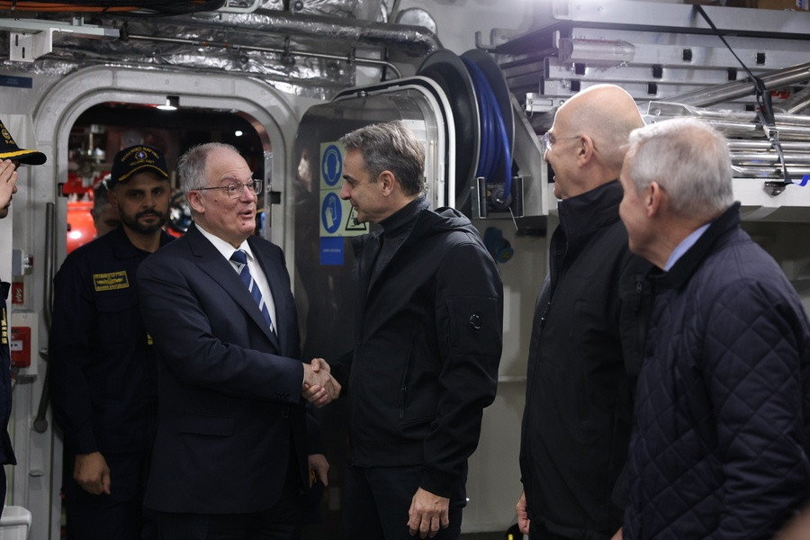Φρεγάτα Κίμων: Η επίσημη υποδοχή του υπερόπλου που αλλάζει τις ...