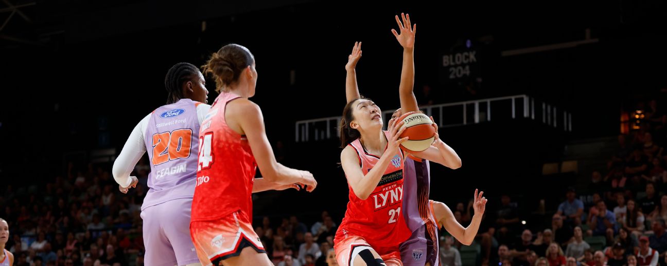 Han Xu and the rookie battle in HoopsFest thriller