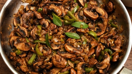 Fitness coach reveals 10 'foods you practically can’t overeat ...