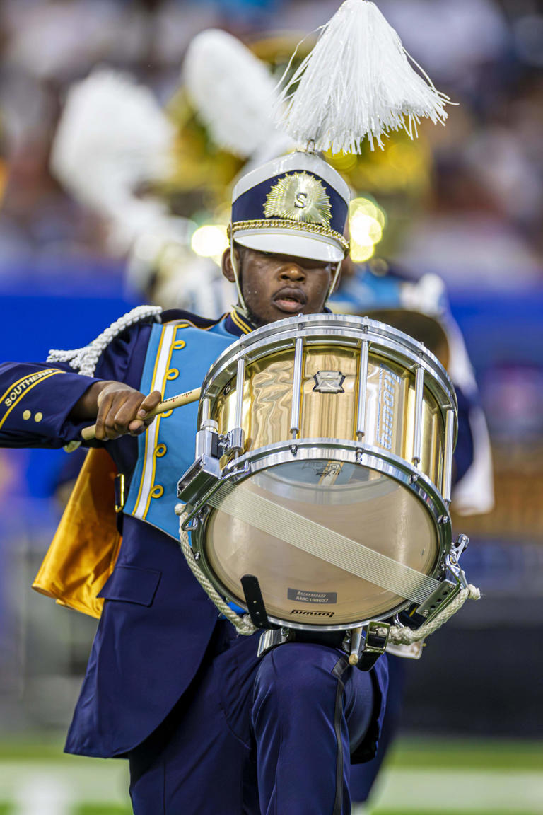 'The energy is unmatched': HBCU marching bands battle it out in South ...