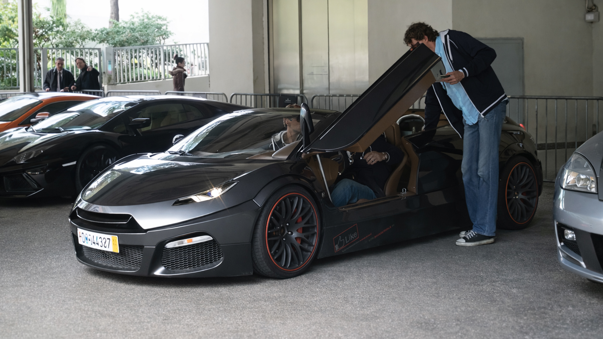 Savage Rivale Roadyacht GTS shows exhaust sound