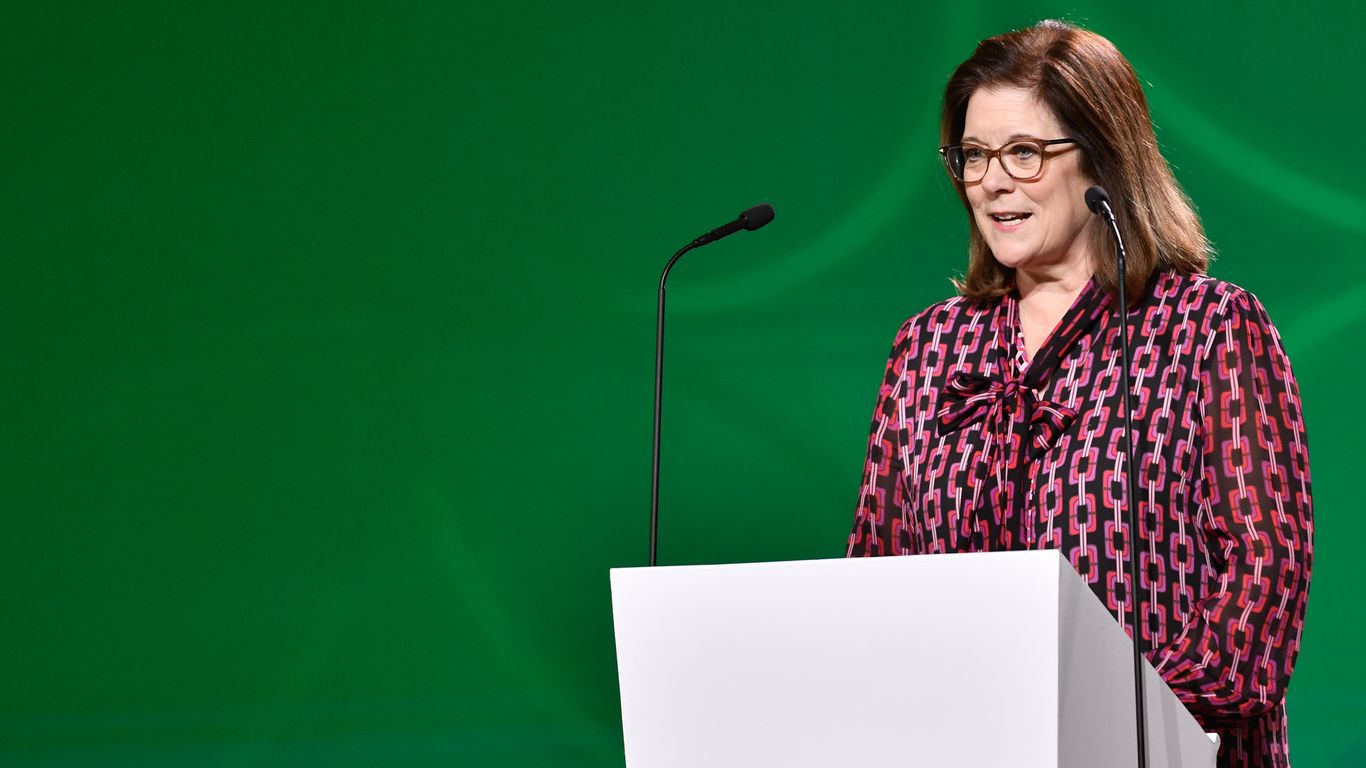 Exclusive: Chamber of Commerce chief on America's "hinge point"