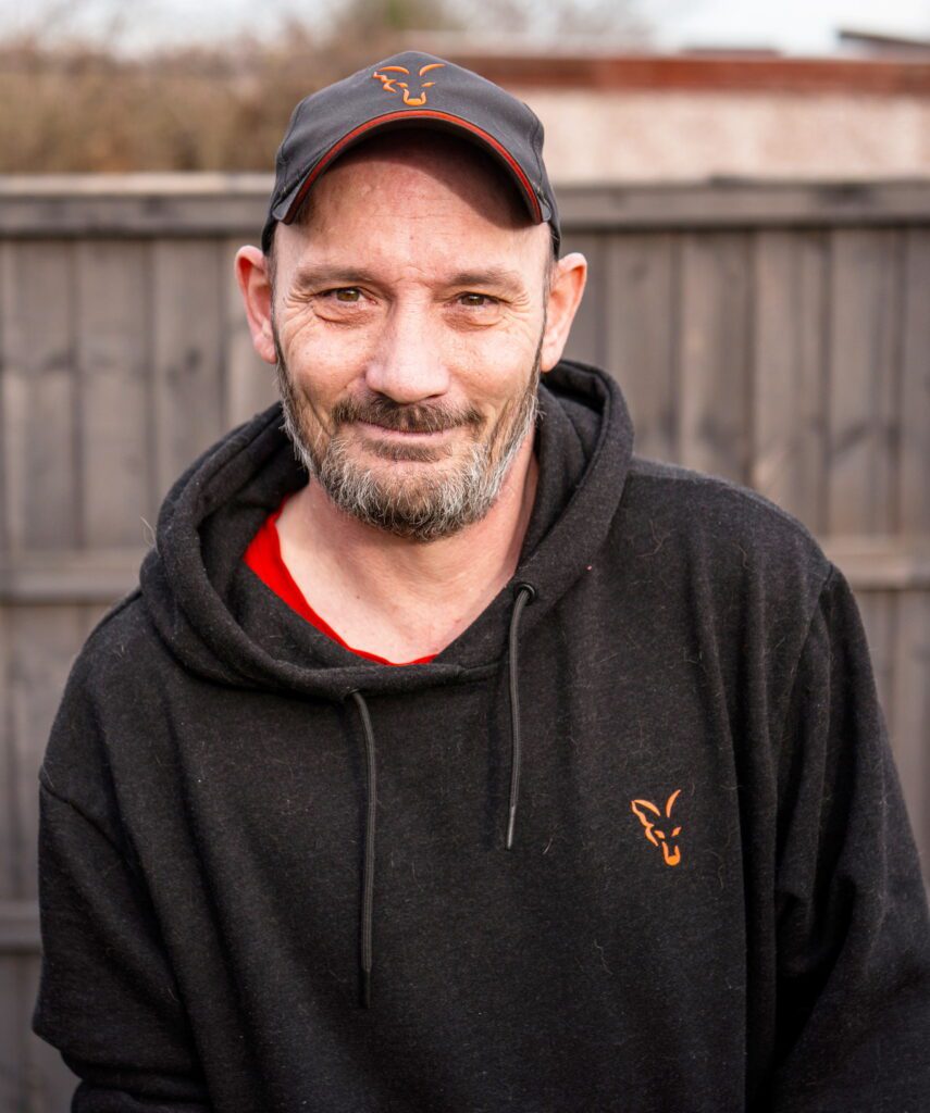 Dad earns £24k a year with 12 hour a week side hustle – picking up dog poo