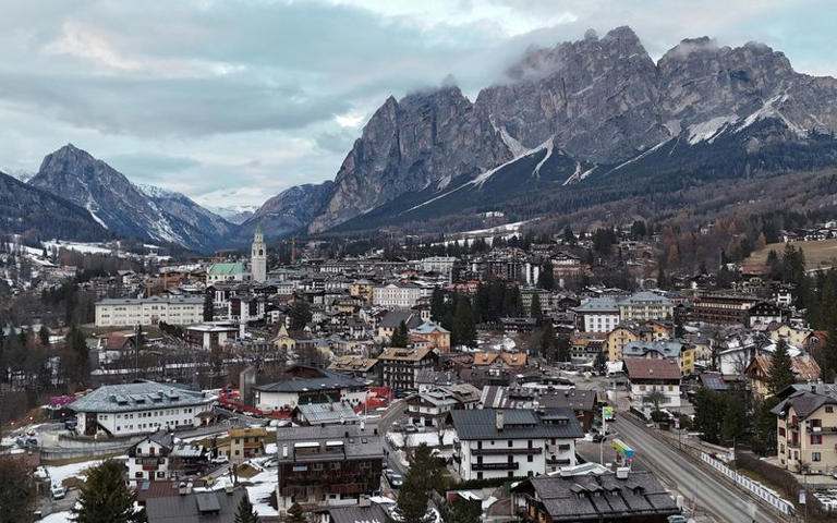 Olympics-no selfies, please: Dolomites push back against overtourism ...